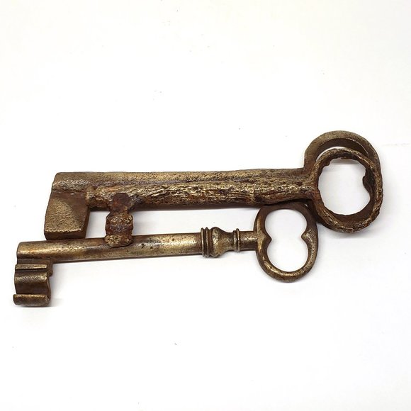 Accents | Old Skeleton Key Wall Art Welded Steampunk Goth Decor 725 1 ...